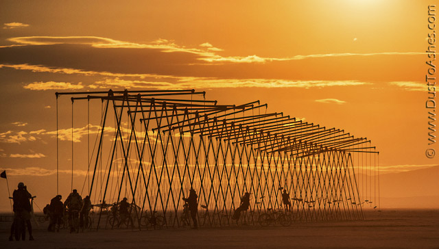 Seesaw Wave Machine | Dust to Ashes